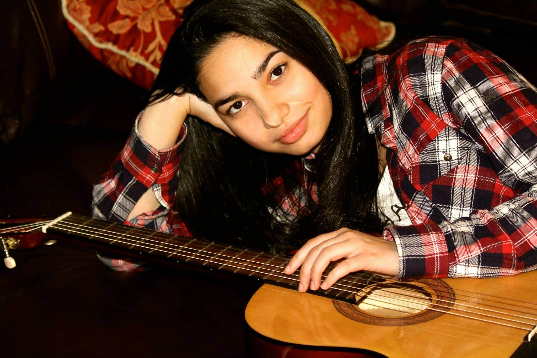 [Video] A Day in the Life of a Teen in Show Business: Singer Elena Rosa ...